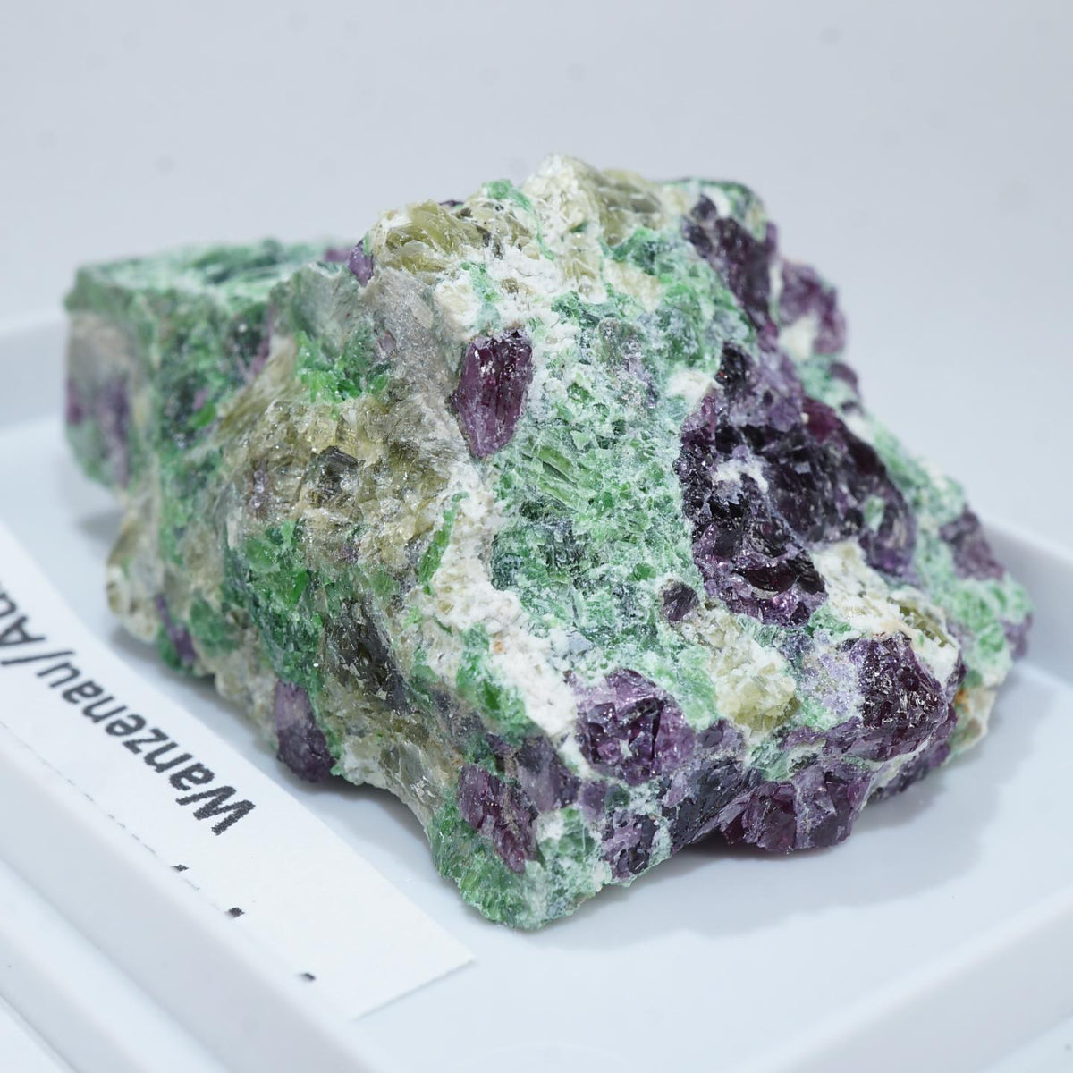 オーストリア産 Pyrope・Chrome Diopsaide・Enstatite – 天然石ハッピーギフト